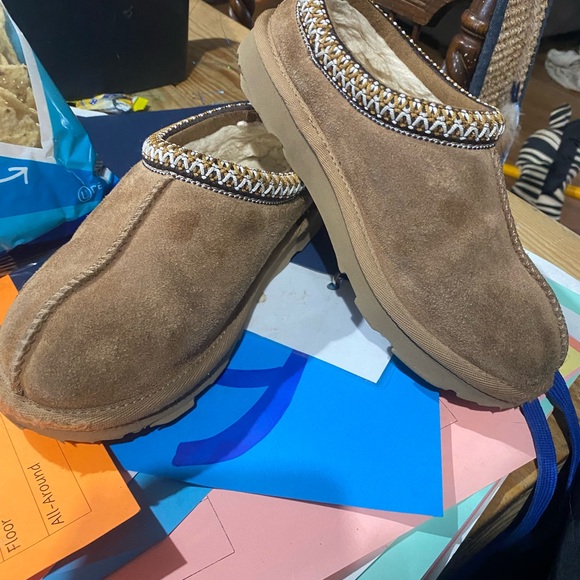UGG | Shoes | Kids Size Ugg Taz Slippers | Poshmark